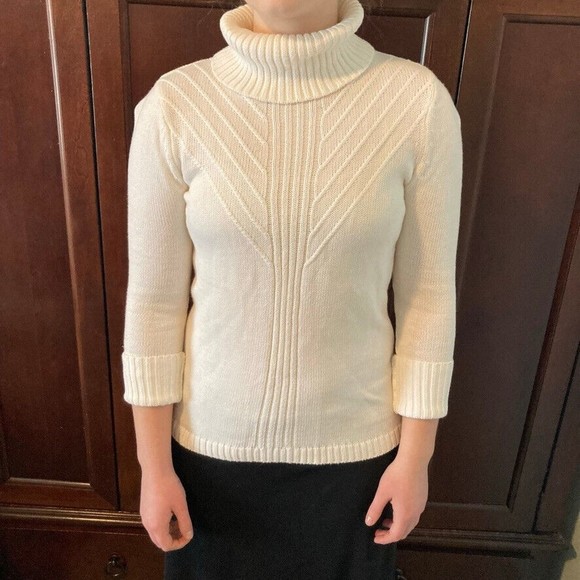 JILLIAN NICOLE | Sweaters | Jillian Nicole Ps White Turtle Neck ...